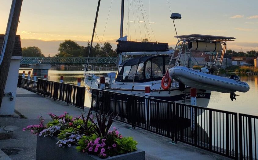 Pedestrian Bridge Reopens for Boats on the Sydenham - 99.1 FM CKXS ...